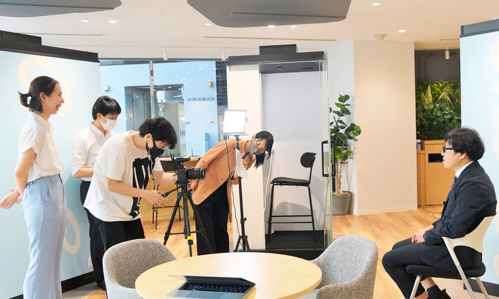 uo9 | PLAZA HOLDINGS